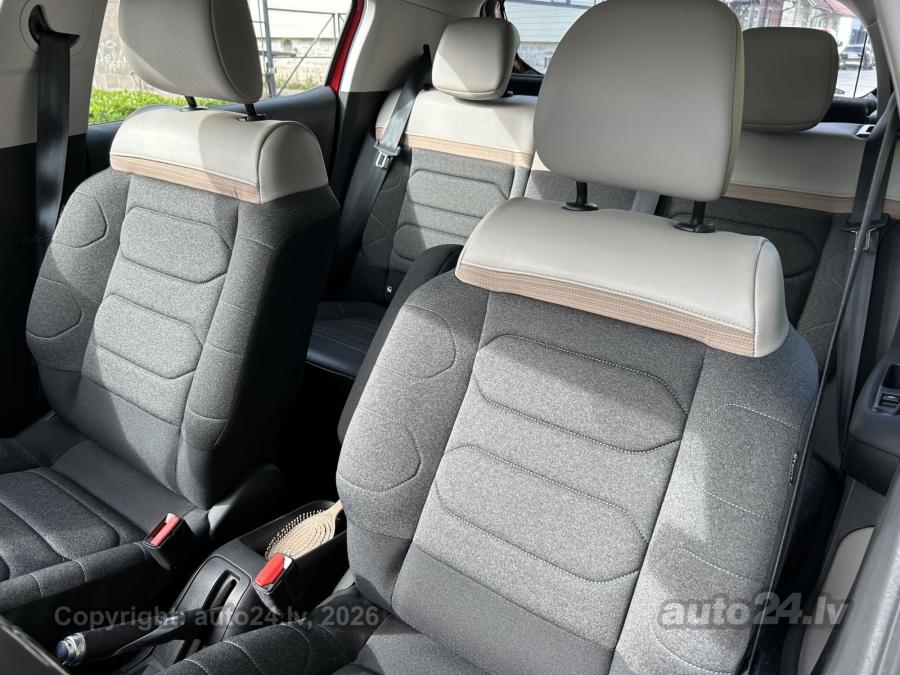 Sarkans Citroen C3 2021 Tallina, ar dzinēja tilpumu 1.20 L un nobraukumu 21 tūkst. km par 12200 €, foto 10 vietnē AUTOMOTO.COM.LV