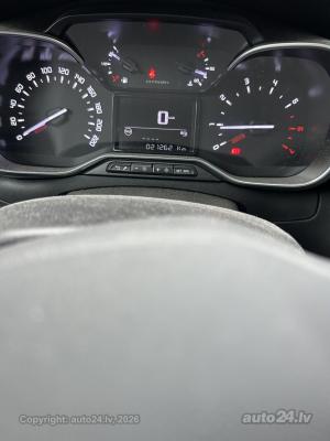 Sarkans Citroen C3 2021 Tallina, ar dzinēja tilpumu 1.20 L un nobraukumu 21 tūkst. km par 12200 €, foto 14 vietnē AUTOMOTO.COM.LV