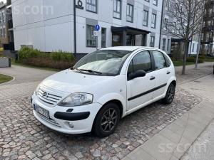 Белый Ситроен С3 2004 в Рига, объемом двигателя 1.40 л и пробегом 112 тыс. км за 2000 €, фото 3 на AUTOMOTO.COM.LV