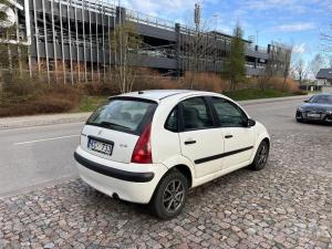 Белый Ситроен С3 2004 в Рига, объемом двигателя 1.40 л и пробегом 112 тыс. км за 2000 €, фото 6 на AUTOMOTO.COM.LV