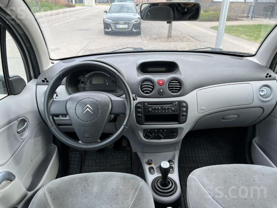 Белый Ситроен С3 2004 в Рига, объемом двигателя 1.40 л и пробегом 112 тыс. км за 2000 €, фото 12 на AUTOMOTO.COM.LV