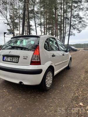 Balts Citroen C3 2009 Rīga, ar dzinēja tilpumu 1.40 L un nobraukumu 186 tūkst. km par 1500 €, foto 5 vietnē AUTOMOTO.COM.LV