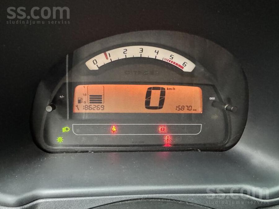 Balts Citroen C3 2009 Rīga, ar dzinēja tilpumu 1.40 L un nobraukumu 186 tūkst. km par 1500 €, foto 13 vietnē AUTOMOTO.COM.LV