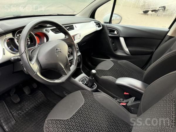 Белый Ситроен С3 2010 в Рига, объемом двигателя 1.40 л и пробегом 0 тыс. км за 1990 €, фото 7 на AUTOMOTO.COM.LV