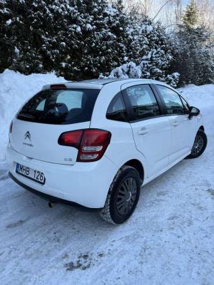 Balts Citroen C3 2011 Viļņa, ar dzinēja tilpumu 1.40 L un nobraukumu 305 tūkst. km par 2700 €, foto 5 vietnē AUTOMOTO.COM.LV
