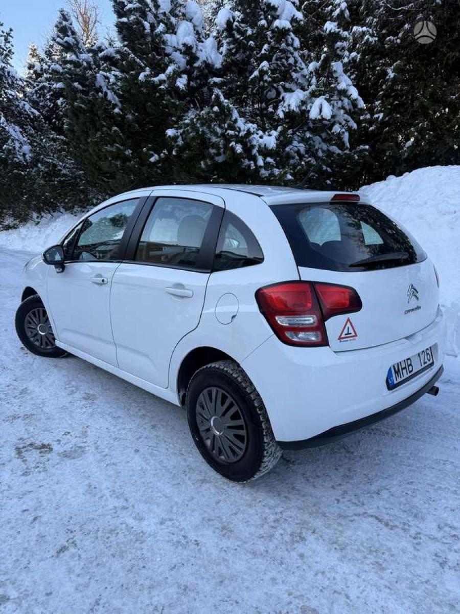 Balts Citroen C3 2011 Viļņa, ar dzinēja tilpumu 1.40 L un nobraukumu 305 tūkst. km par 2700 €, foto 6 vietnē AUTOMOTO.COM.LV