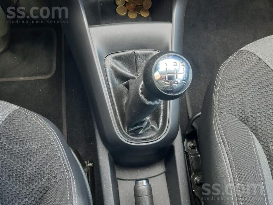 Balts Citroen C3 2012 Daugavpils, ar dzinēja tilpumu 1.40 L un nobraukumu 0 tūkst. km par 4100 €, foto 21 vietnē AUTOMOTO.COM.LV