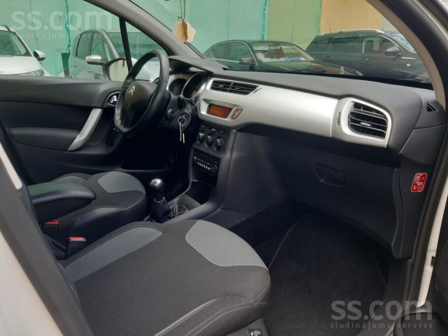 Balts Citroen C3 2012 Daugavpils, ar dzinēja tilpumu 1.40 L un nobraukumu 0 tūkst. km par 4100 €, foto 27 vietnē AUTOMOTO.COM.LV