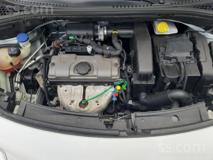 Balts Citroen C3 2012 Daugavpils, ar dzinēja tilpumu 1.40 L un nobraukumu 0 tūkst. km par 4100 €, foto 29 vietnē AUTOMOTO.COM.LV