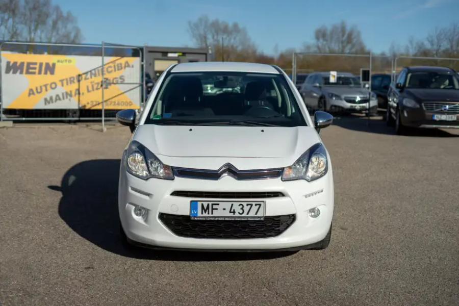 White Citroen C3 2014 in Liepaja, with an engine capacity of 1.40 L and mileage of 165 thousand km for 5500 €, photo 7 on AUTOMOTO.COM.LV