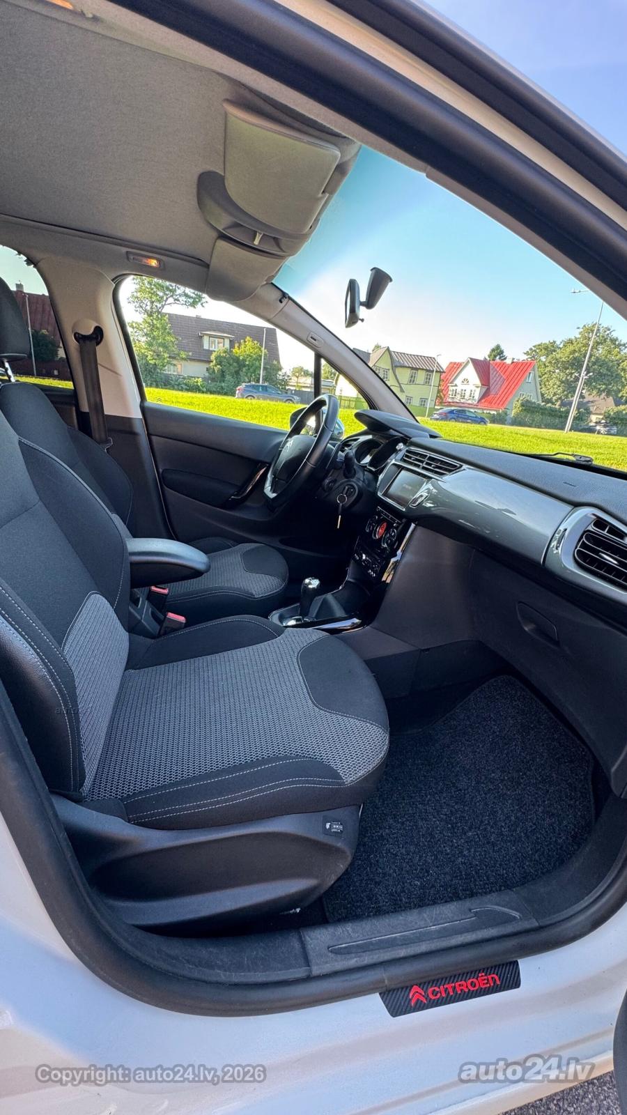 Balts Citroen C3 2014 Tallina, ar dzinēja tilpumu 1.40 L un nobraukumu 98 tūkst. km par 4999 €, foto 13 vietnē AUTOMOTO.COM.LV