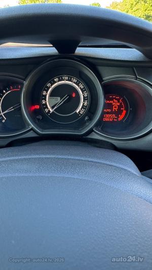 Balts Citroen C3 2014 Tallina, ar dzinēja tilpumu 1.40 L un nobraukumu 98 tūkst. km par 4999 €, foto 15 vietnē AUTOMOTO.COM.LV