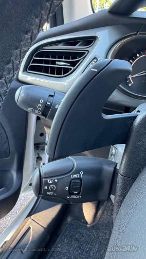 Balts Citroen C3 2014 Tallina, ar dzinēja tilpumu 1.40 L un nobraukumu 98 tūkst. km par 4999 €, foto 16 vietnē AUTOMOTO.COM.LV