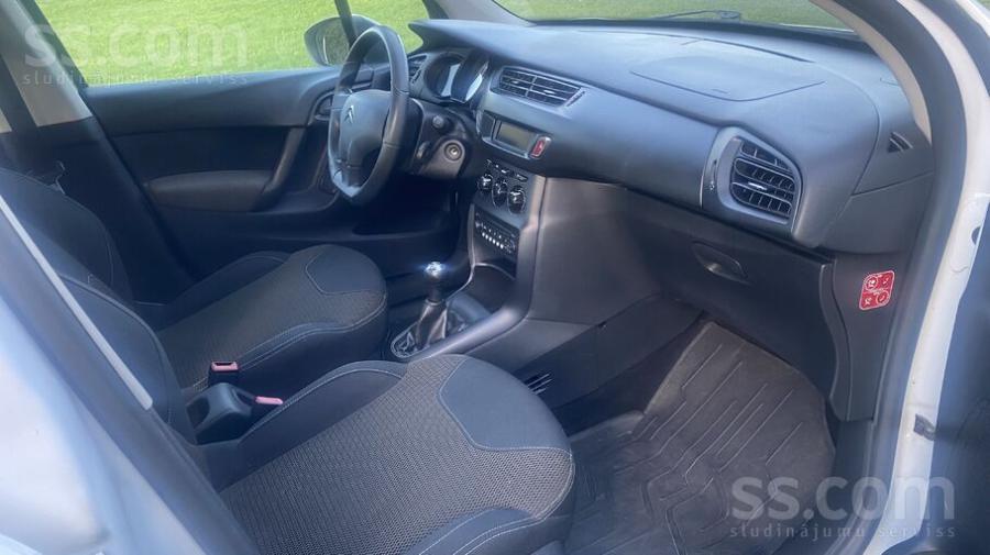 White Citroen C3 2016 in Riga, with an engine capacity of 1.00 L and mileage of 0 thousand km for 2999 €, photo 12 on AUTOMOTO.COM.LV