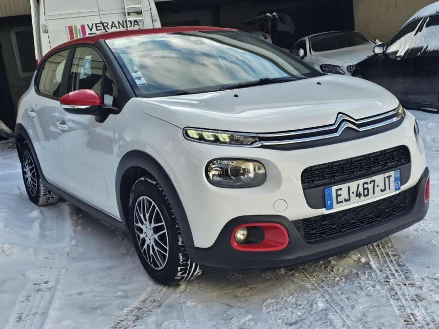 White Citroen C3 2017 in Taurage, with an engine capacity of 1.56 L and mileage of 230 thousand km for 4300 €, photo 1 on AUTOMOTO.COM.LV