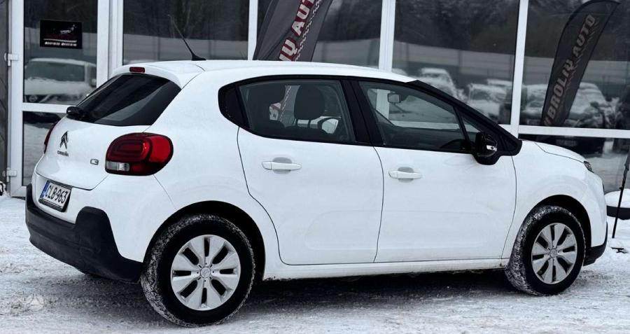 White Citroen C3 2018 in Radviliskis, with an engine capacity of 1.20 L and mileage of 87 thousand km for 5695 €, photo 8 on AUTOMOTO.COM.LV