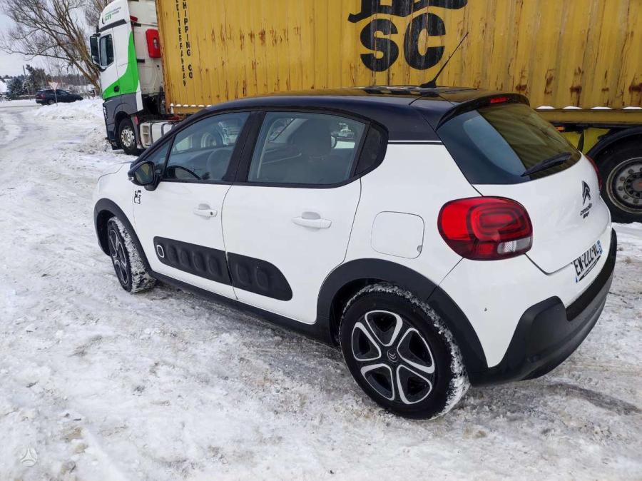 White Citroen C3 2018 in Taurage, with an engine capacity of 1.20 L and mileage of 113 thousand km for 4600 €, photo 3 on AUTOMOTO.COM.LV