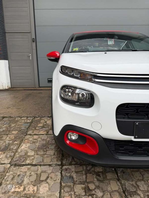 White Citroen C3 2018 in Ukmerge, with an engine capacity of 1.20 L and mileage of 160 thousand km for 2950 €, photo 1 on AUTOMOTO.COM.LV