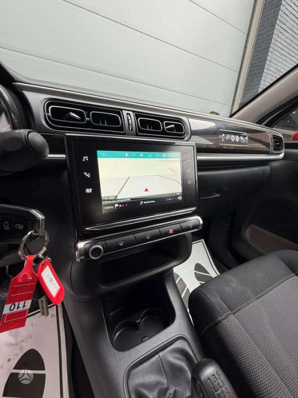 White Citroen C3 2018 in Ukmerge, with an engine capacity of 1.20 L and mileage of 160 thousand km for 2950 €, photo 6 on AUTOMOTO.COM.LV