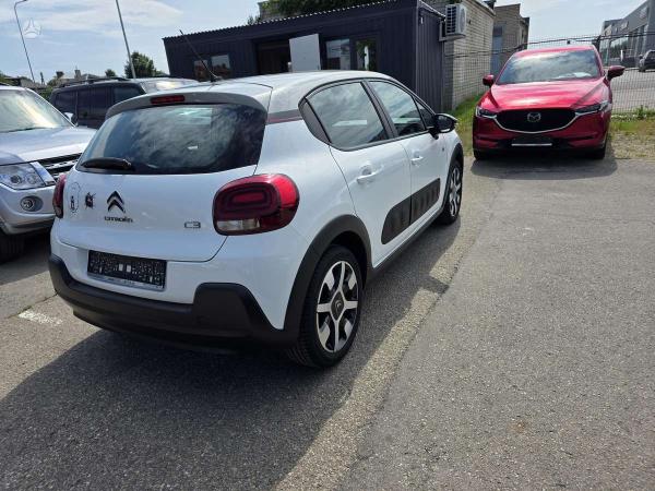 White Citroen C3 2018 in Siauliai, with an engine capacity of 1.20 L and mileage of 130 thousand km for 5900 €, photo 5 on AUTOMOTO.COM.LV