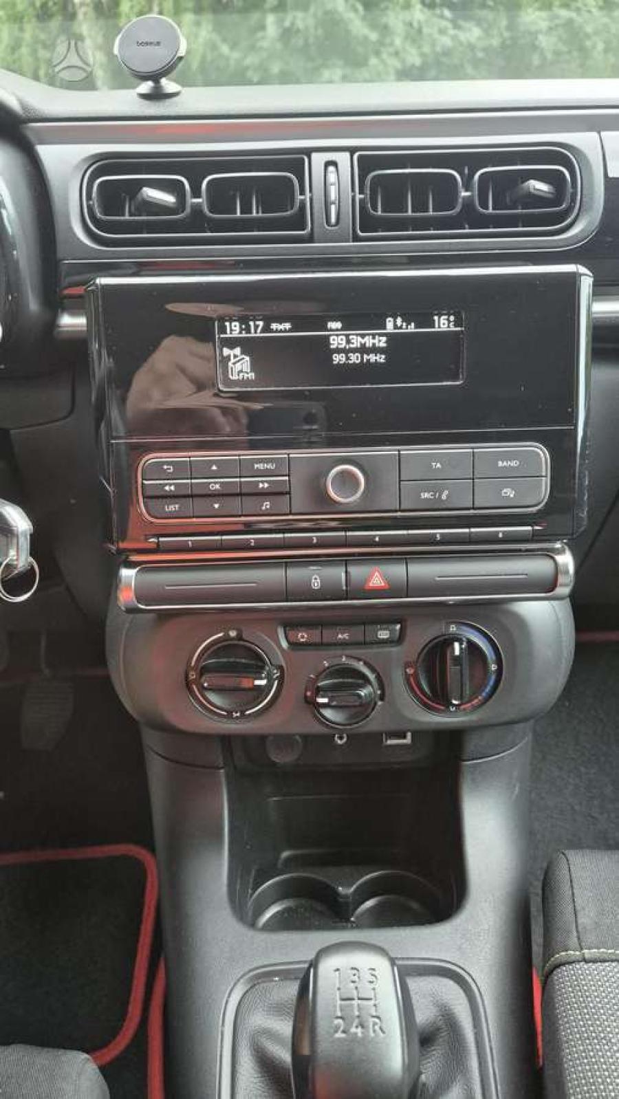 Balts Citroen C3 2018 Viļņa, ar dzinēja tilpumu 1.20 L un nobraukumu 93 tūkst. km par 6000 €, foto 16 vietnē AUTOMOTO.COM.LV