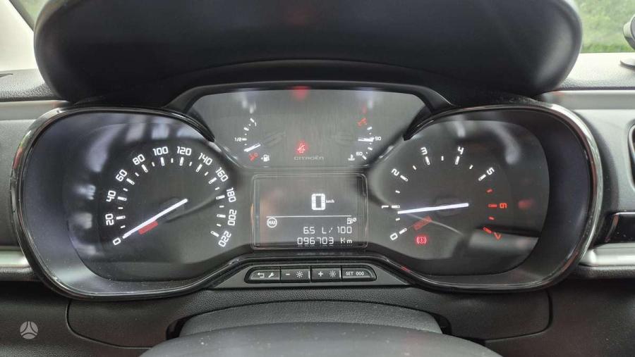Balts Citroen C3 2018 Viļņa, ar dzinēja tilpumu 1.20 L un nobraukumu 93 tūkst. km par 6000 €, foto 17 vietnē AUTOMOTO.COM.LV