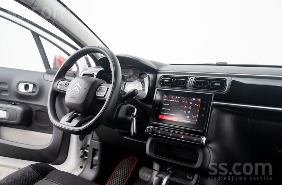 White Citroen C3 2018 in Tallinn, with an engine capacity of 1.20 L and mileage of 110 thousand km for 9998 €, photo 14 on AUTOMOTO.COM.LV