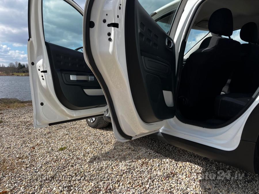 Balts Citroen C3 2019 Tallina, ar dzinēja tilpumu 1.50 L un nobraukumu 190 tūkst. km par 7500 €, foto 7 vietnē AUTOMOTO.COM.LV