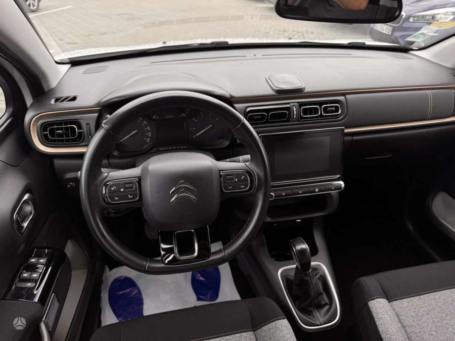 White Citroen C3 2019 in Taurage, with an engine capacity of 1.50 L and mileage of 240 thousand km for 5900 €, photo 12 on AUTOMOTO.COM.LV