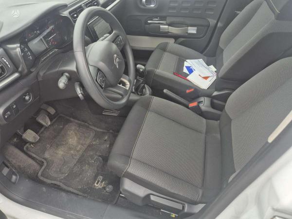 White Citroen C3 2019 in Klaipeda, with an engine capacity of 1.20 L and mileage of 74 thousand km for 5900 €, photo 5 on AUTOMOTO.COM.LV