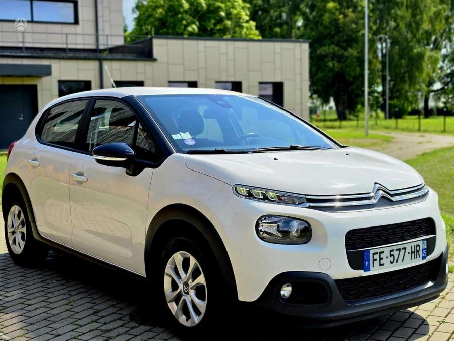 White Citroen C3 2019 in Taurage, with an engine capacity of 1.20 L and mileage of 74 thousand km for 5700 €, photo 4 on AUTOMOTO.COM.LV