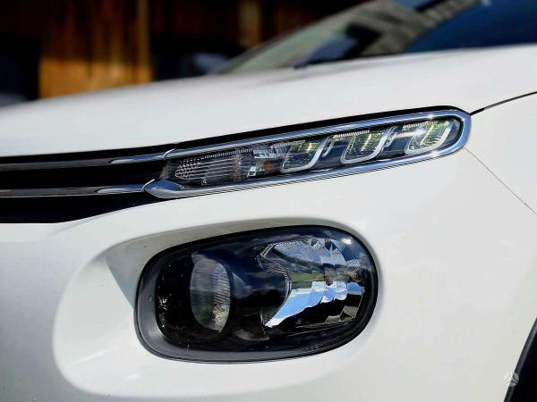Balts Citroen C3 2019 Tauragė, ar dzinēja tilpumu 1.20 L un nobraukumu 74 tūkst. km par 5700 €, foto 10 vietnē AUTOMOTO.COM.LV