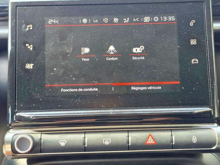 White Citroen C3 2019 in Taurage, with an engine capacity of 1.20 L and mileage of 74 thousand km for 5700 €, photo 27 on AUTOMOTO.COM.LV
