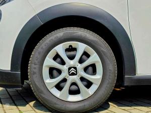 White Citroen C3 2019 in Taurage, with an engine capacity of 1.20 L and mileage of 74 thousand km for 5700 €, photo 40 on AUTOMOTO.COM.LV