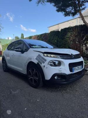 White Citroen C3 2019 in Kaunas, with an engine capacity of 1.20 L and mileage of 16 thousand km for 5900 €, photo 3 on AUTOMOTO.COM.LV