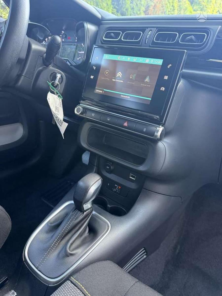 White Citroen C3 2019 in Kaunas, with an engine capacity of 1.20 L and mileage of 16 thousand km for 5900 €, photo 12 on AUTOMOTO.COM.LV