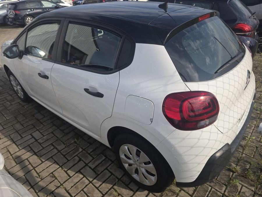 White Citroen C3 2019 in Taurage, with an engine capacity of 1.20 L and mileage of 54 thousand km for 4450 €, photo 4 on AUTOMOTO.COM.LV