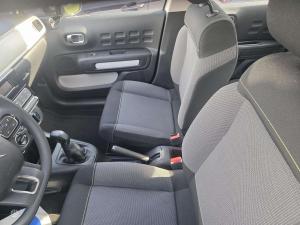 White Citroen C3 2019 in Taurage, with an engine capacity of 1.20 L and mileage of 54 thousand km for 4450 €, photo 7 on AUTOMOTO.COM.LV