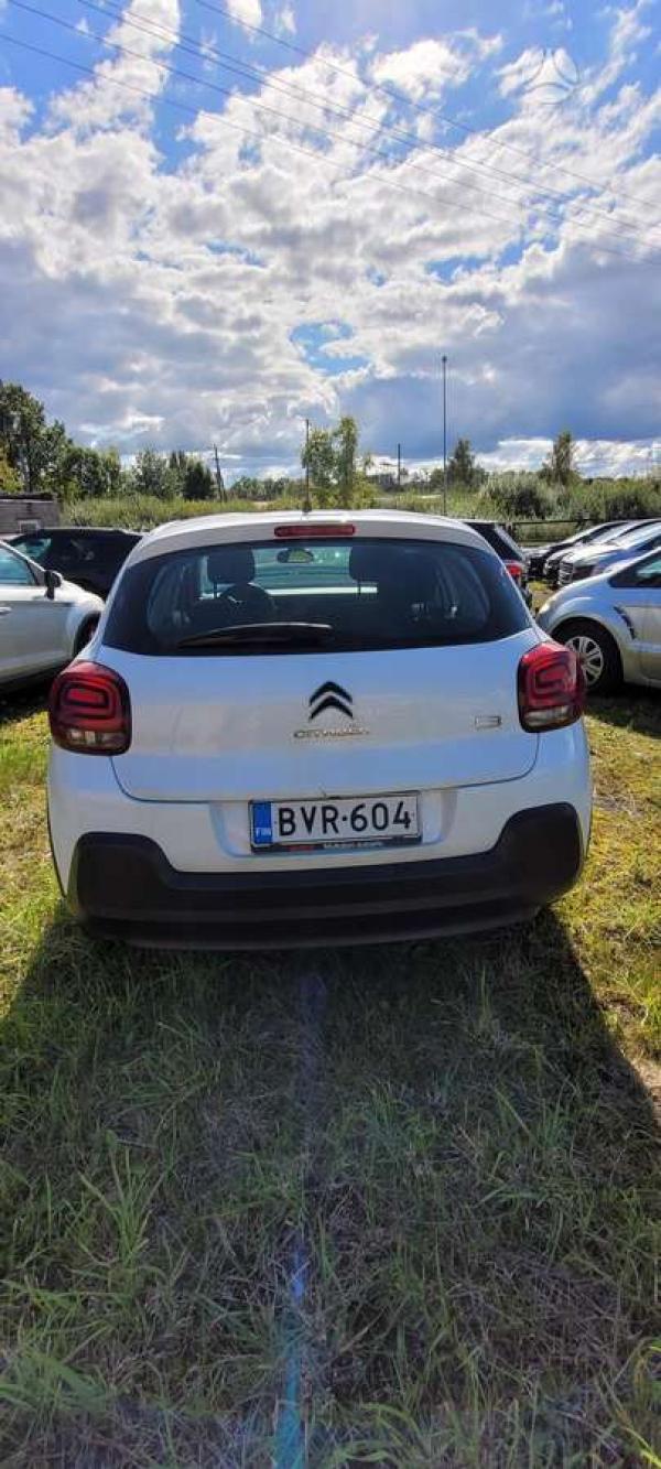 Citroen C3 2019 Plungė vietnē Balts Citroen C3 2019 Plungė, ar dzinēja tilpumu 1.20 L un nobraukumu 151 tūkst. km par 5200 €, foto 7 vietnē AUTOMOTO.COM.LV