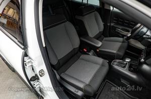 Balts Citroen C3 2020 Tallina, ar dzinēja tilpumu 1.20 L un nobraukumu 74 tūkst. km par 9900 €, foto 10 vietnē AUTOMOTO.COM.LV