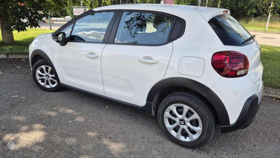 White Citroen C3 2022 in Taurage, with an engine capacity of 1.50 L and mileage of 221 thousand km for 5850 €, photo 6 on AUTOMOTO.COM.LV