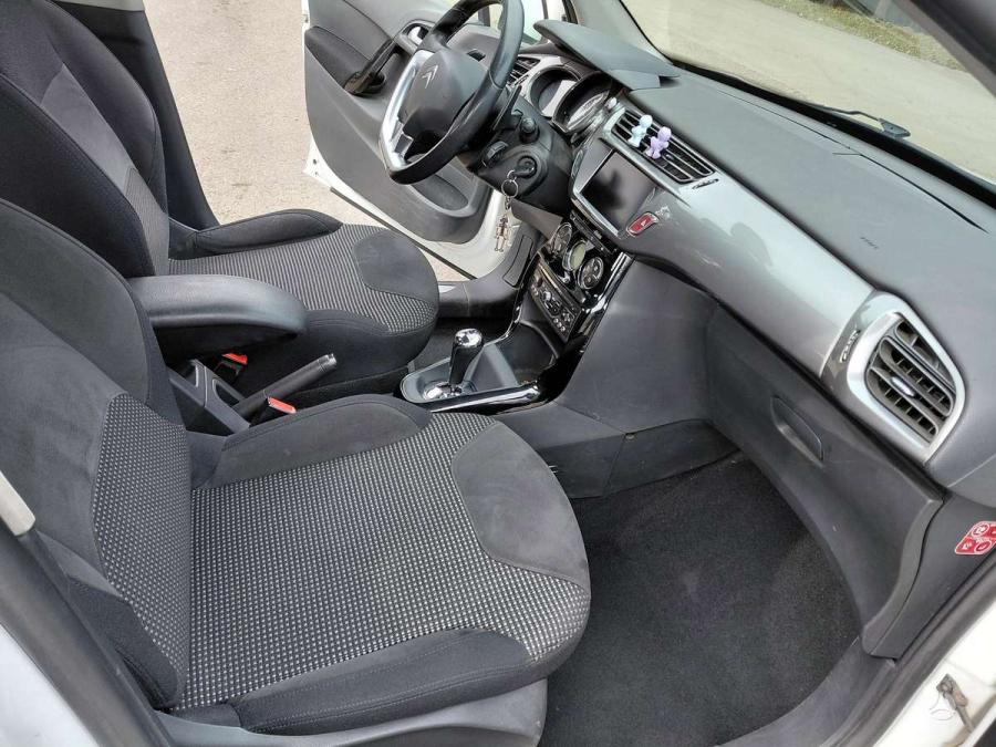 Balts Citroen C3 2014 Kauņa, ar dzinēja tilpumu 0.00 L un nobraukumu 170 tūkst. km par 3999 €, foto 9 vietnē AUTOMOTO.COM.LV
