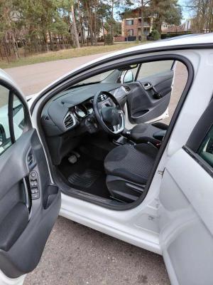 Balts Citroen C3 2014 Kauņa, ar dzinēja tilpumu 0.00 L un nobraukumu 170 tūkst. km par 3999 €, foto 10 vietnē AUTOMOTO.COM.LV