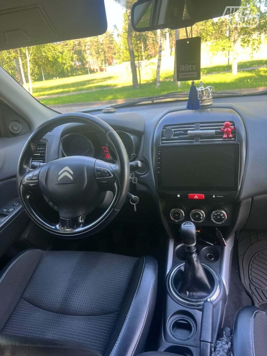 Black Citroen c4-aircross 2013 in Visaginas, with an engine capacity of 1.80 L and mileage of 204 thousand km for 5300 €, photo 6 on AUTOMOTO.COM.LV