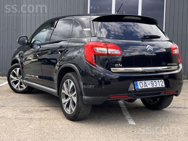 Melns Citroen c4-aircross 2014 Jelgava, ar dzinēja tilpumu 1.80 L un nobraukumu 193 tūkst. km par 7190 €, foto 4 vietnē AUTOMOTO.COM.LV