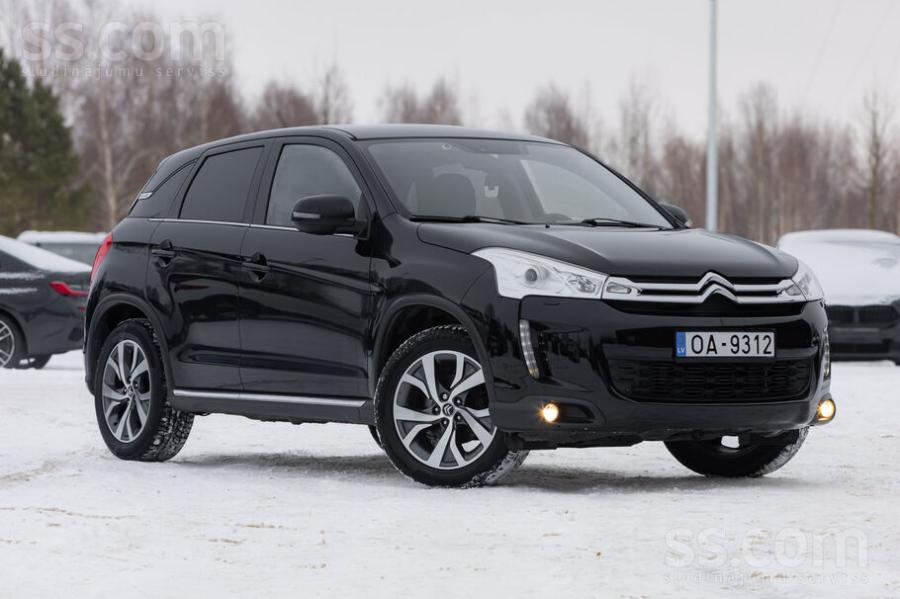 Black Citroen c4-aircross 2014 in Jelgava, with an engine capacity of 1.80 L and mileage of 193 thousand km for 7190 €, photo 4 on AUTOMOTO.COM.LV