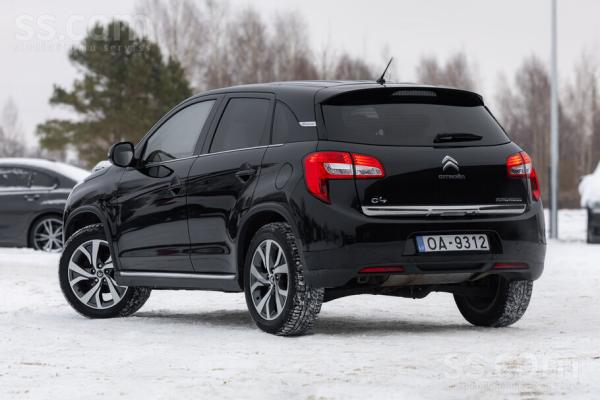 Black Citroen c4-aircross 2014 in Jelgava, with an engine capacity of 1.80 L and mileage of 193 thousand km for 7190 €, photo 9 on AUTOMOTO.COM.LV