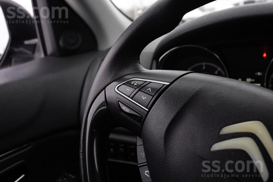 Black Citroen c4-aircross 2014 in Jelgava, with an engine capacity of 1.80 L and mileage of 193 thousand km for 7190 €, photo 20 on AUTOMOTO.COM.LV