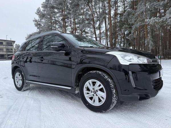 Black Citroen c4-aircross 2017 in Kaunas, with an engine capacity of 1.56 L and mileage of 249 thousand km for 7359 €, photo 4 on AUTOMOTO.COM.LV