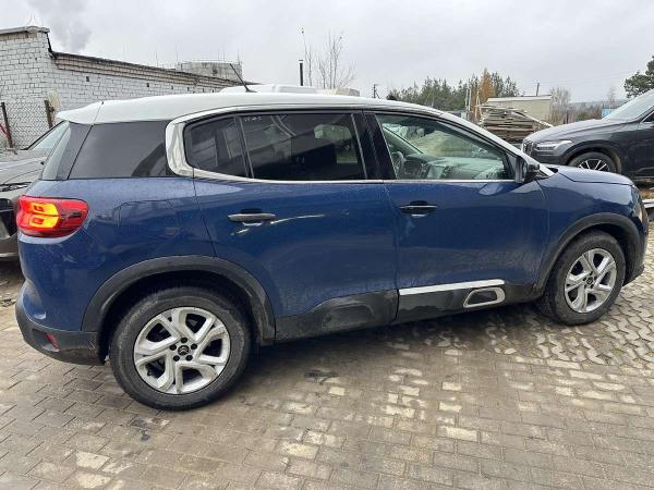 Zils Citroen c4-aircross 2020 Viļņa, ar dzinēja tilpumu 1.20 L un nobraukumu 82 tūkst. km par 7259 €, foto 3 vietnē AUTOMOTO.COM.LV